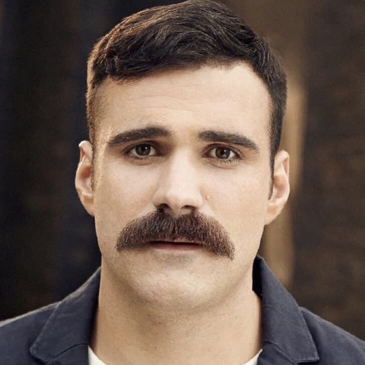 How to Style the Classic Chevron Mustache