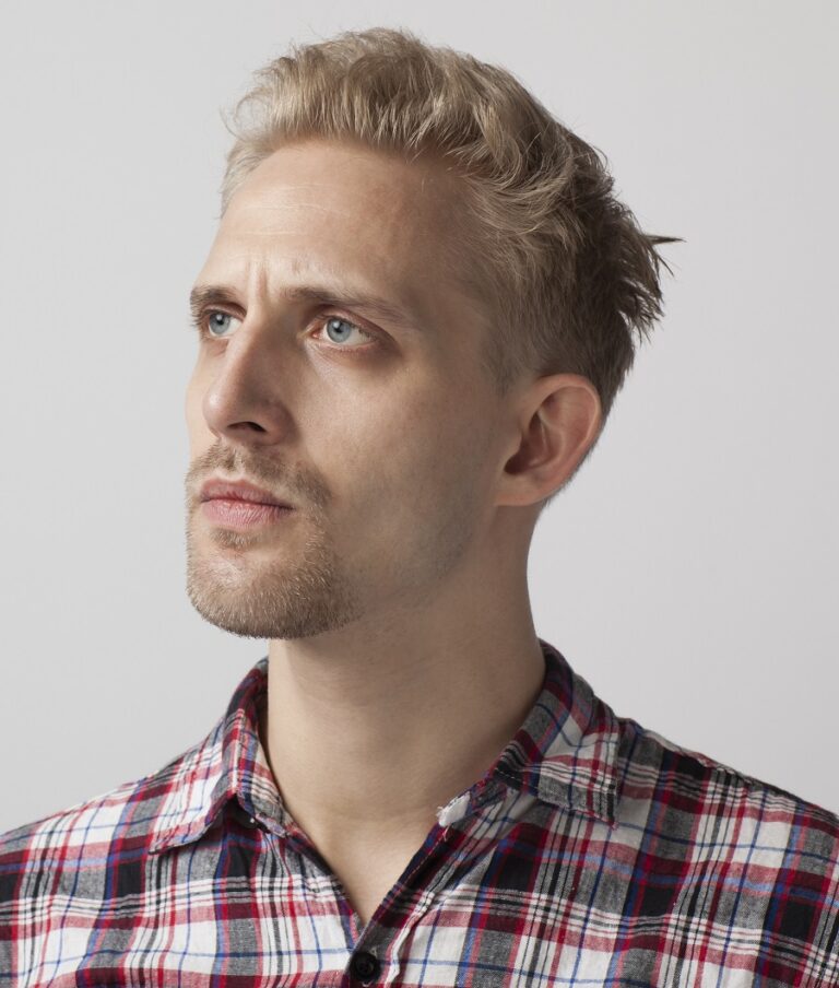 30 Circle Beard Ideas for a Clean Look