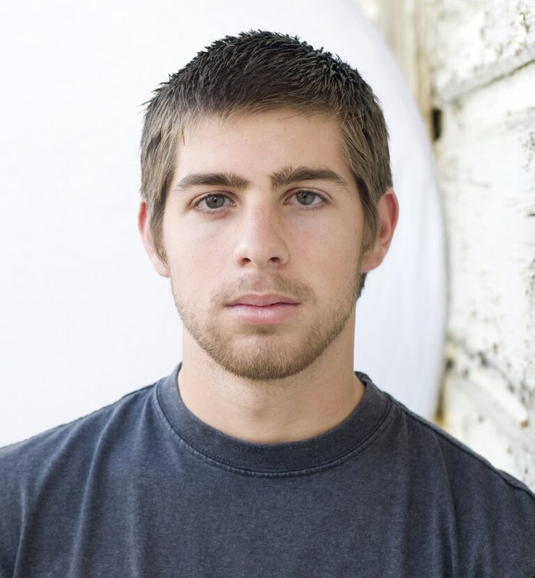 15 Trendy Mustache Styles for Teenage Guys in 2023