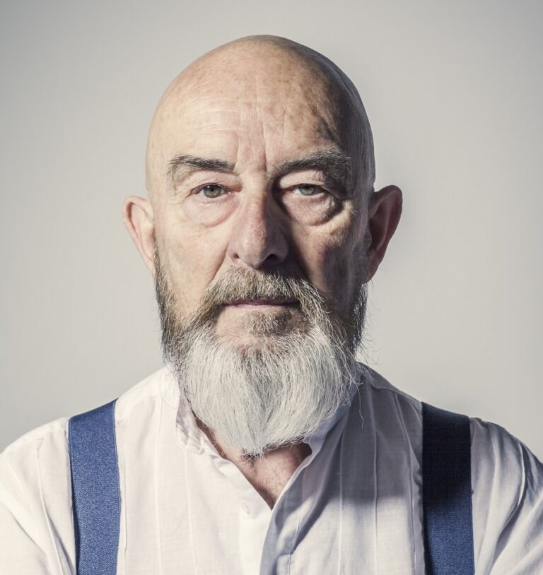 23 Cool White Beard Styles for a Handsome Look