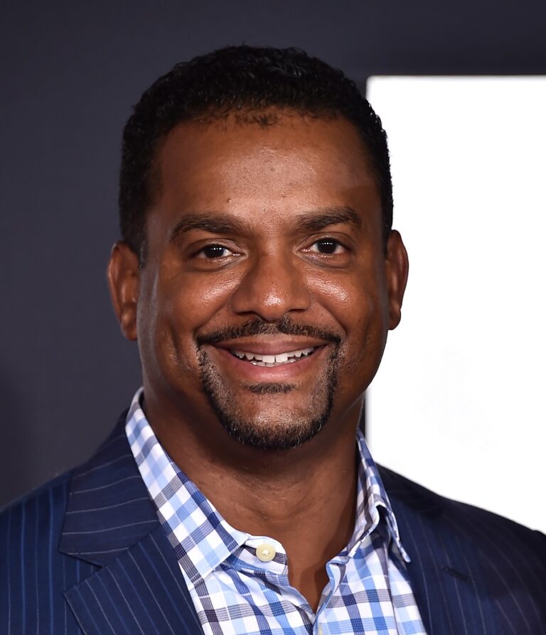 30 Celebrities Who Prove the Goatee Is Cool