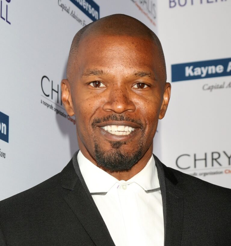 30 Celebrities Who Prove the Goatee Is Cool