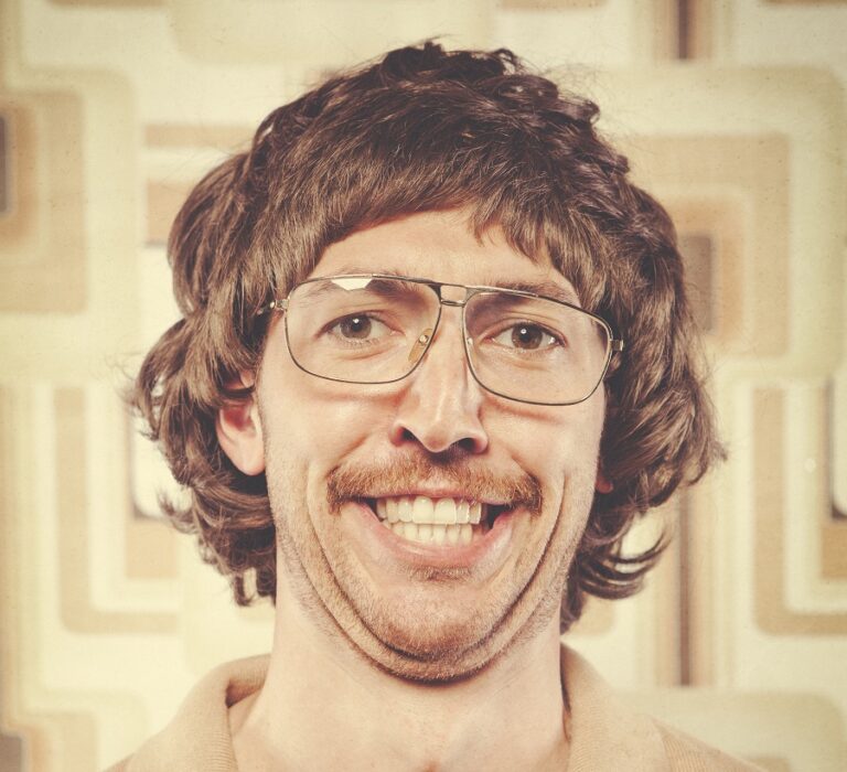 21 Retro 70s Mustache Styles That Are Back in Style