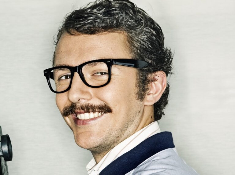 21 Retro 70s Mustache Styles That Are Back in Style