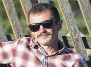 17 Nostalgic 90s Mustache Styles — Beard Style